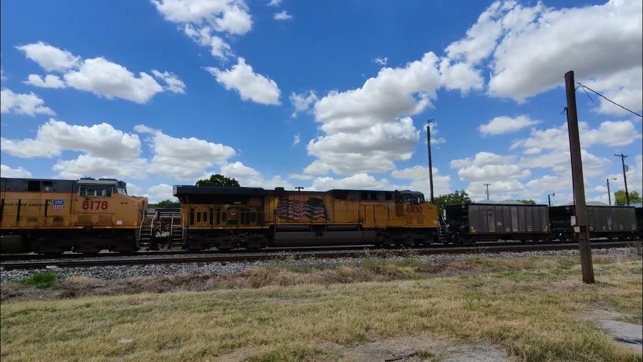 Southbound UP 7406/8178/6930, Rock Train, "Ennis Sub" Groesbeck, TX, 8-1-2022 - YouTube