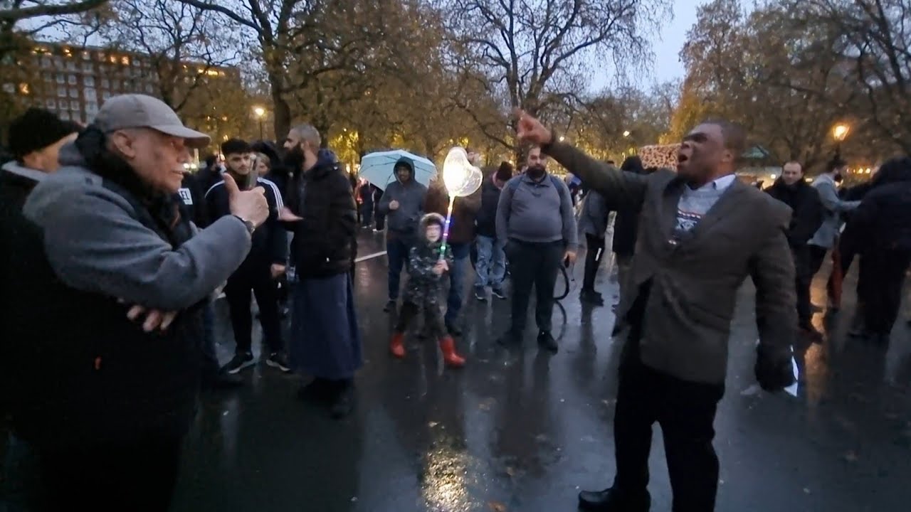 Speakers Corner London, Crazy Preacher 27/11/22 - YouTube