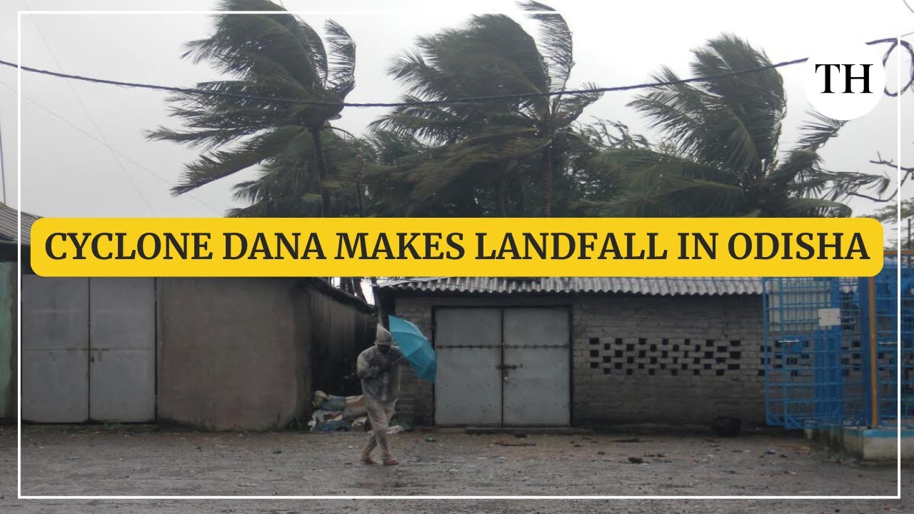 Cyclone Dana makes landfall in Odisha | West Bengal - YouTube