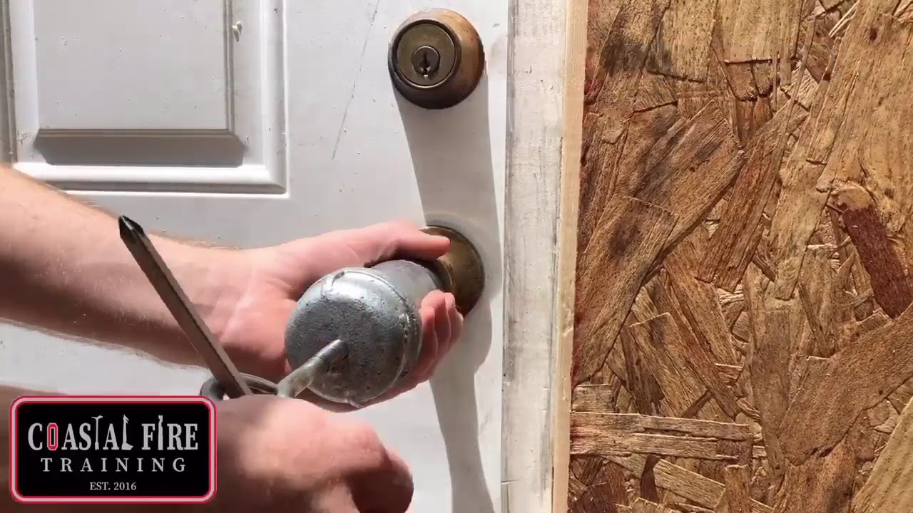 Homemade Kwikset Core Puller - YouTube