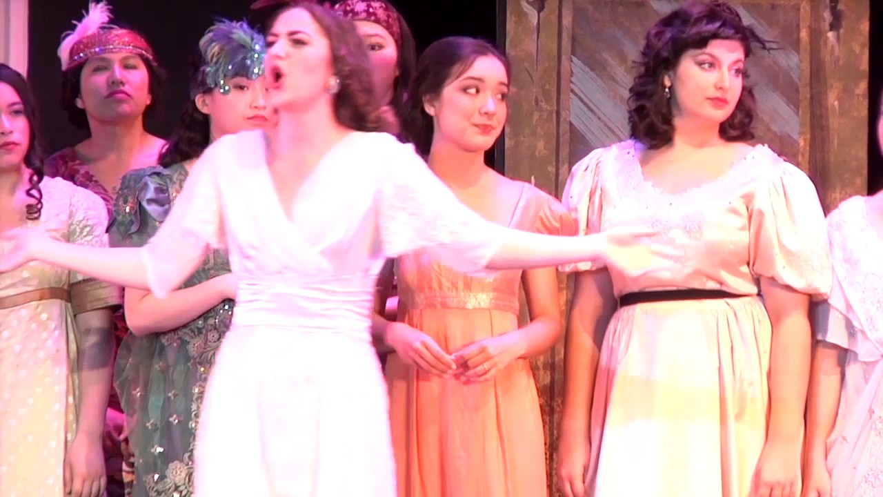 Adele's Laughing Song - YouTube