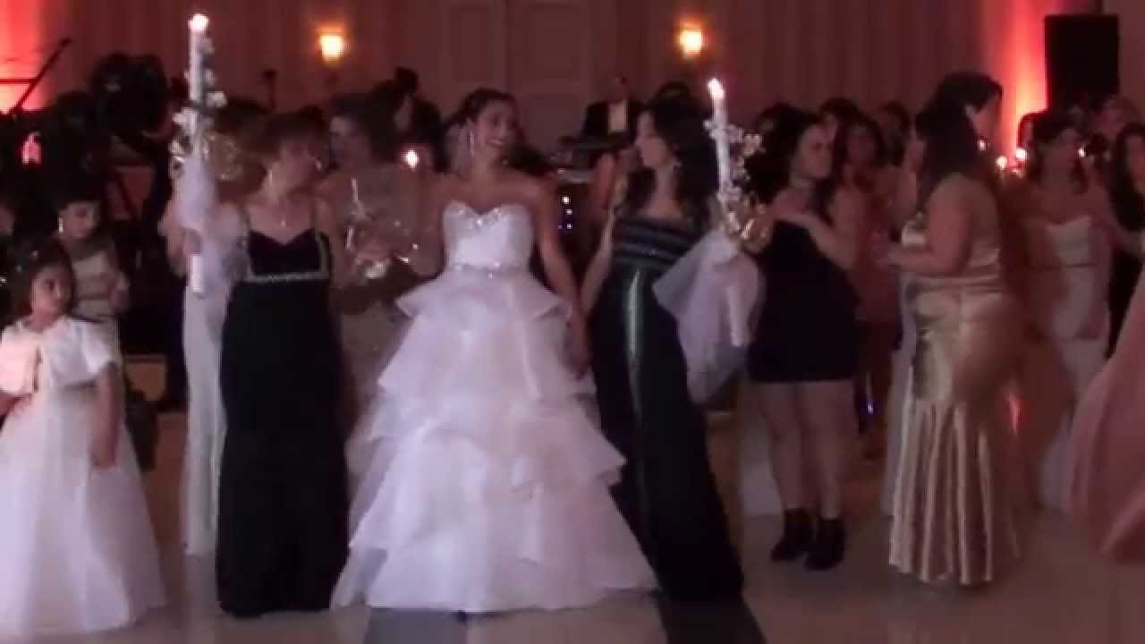 Palestinian Wedding Candle dance Etmakhtari ya helwa ya zena - YouTube