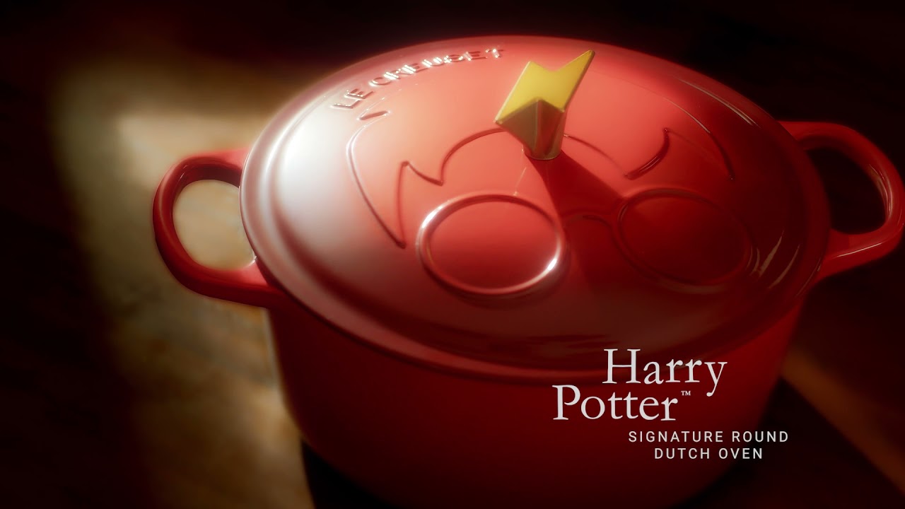 Harry Potter™ Dutch Oven: Le Creuset x Harry Potter™ Collection - YouTube