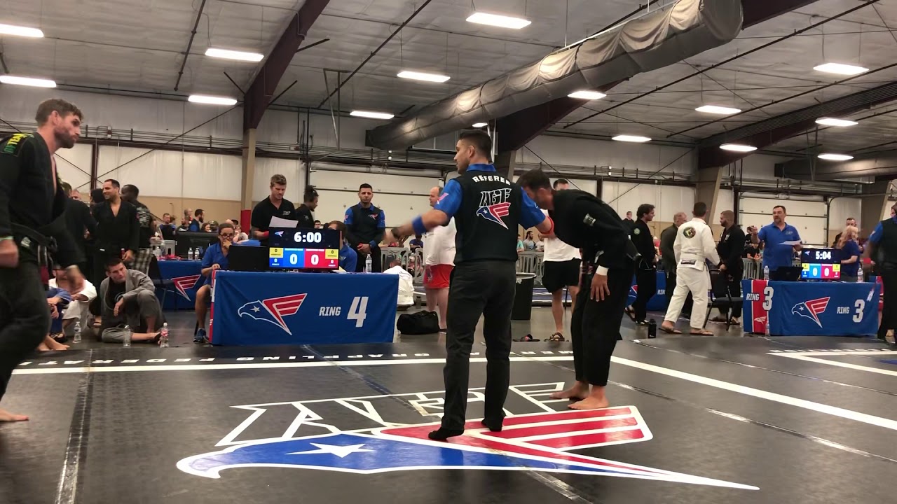 Wesley Allen vs Roli Delgado - YouTube