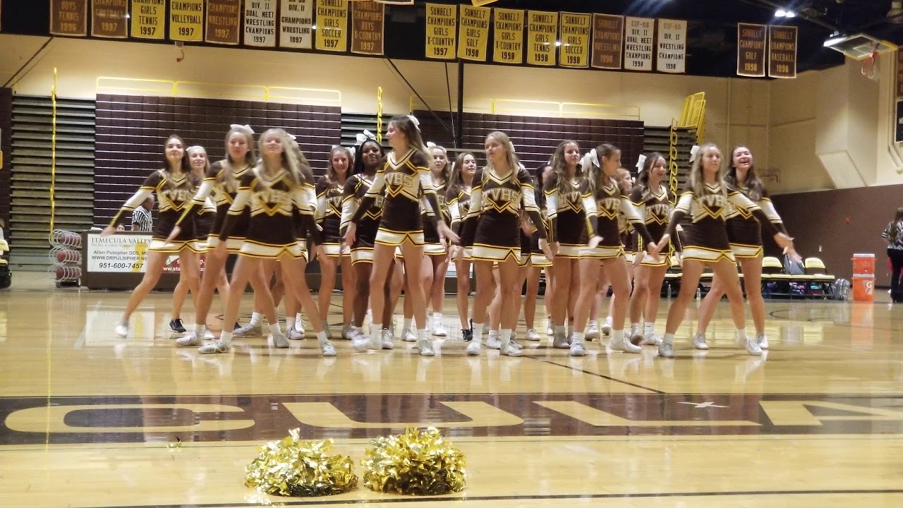 TVHS Cheer Halftime Performance. 1/24/2020 - YouTube