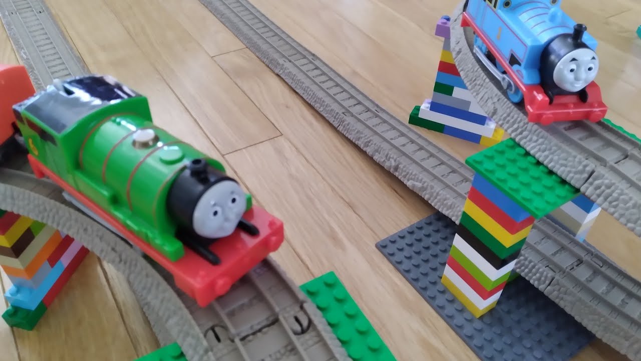 Thomas and Friends Trackmaster Race - YouTube