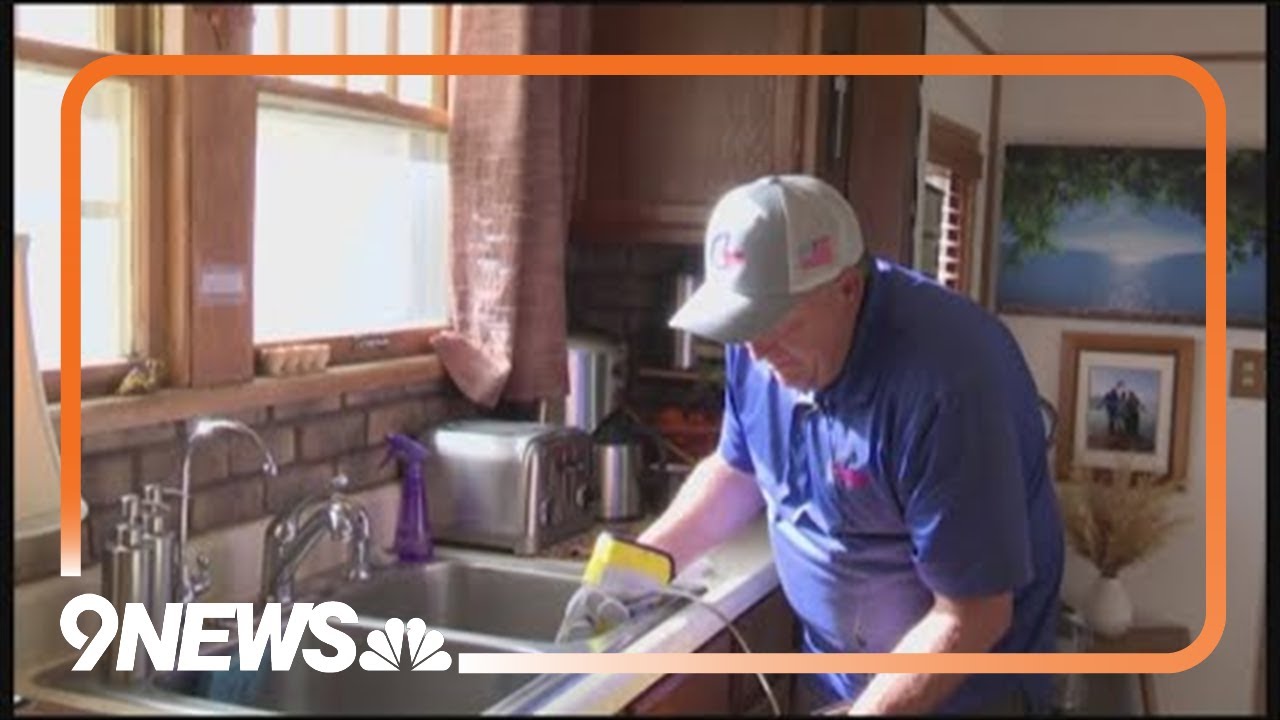 Plumbers prepare to be bust on 'Brown Friday' - YouTube
