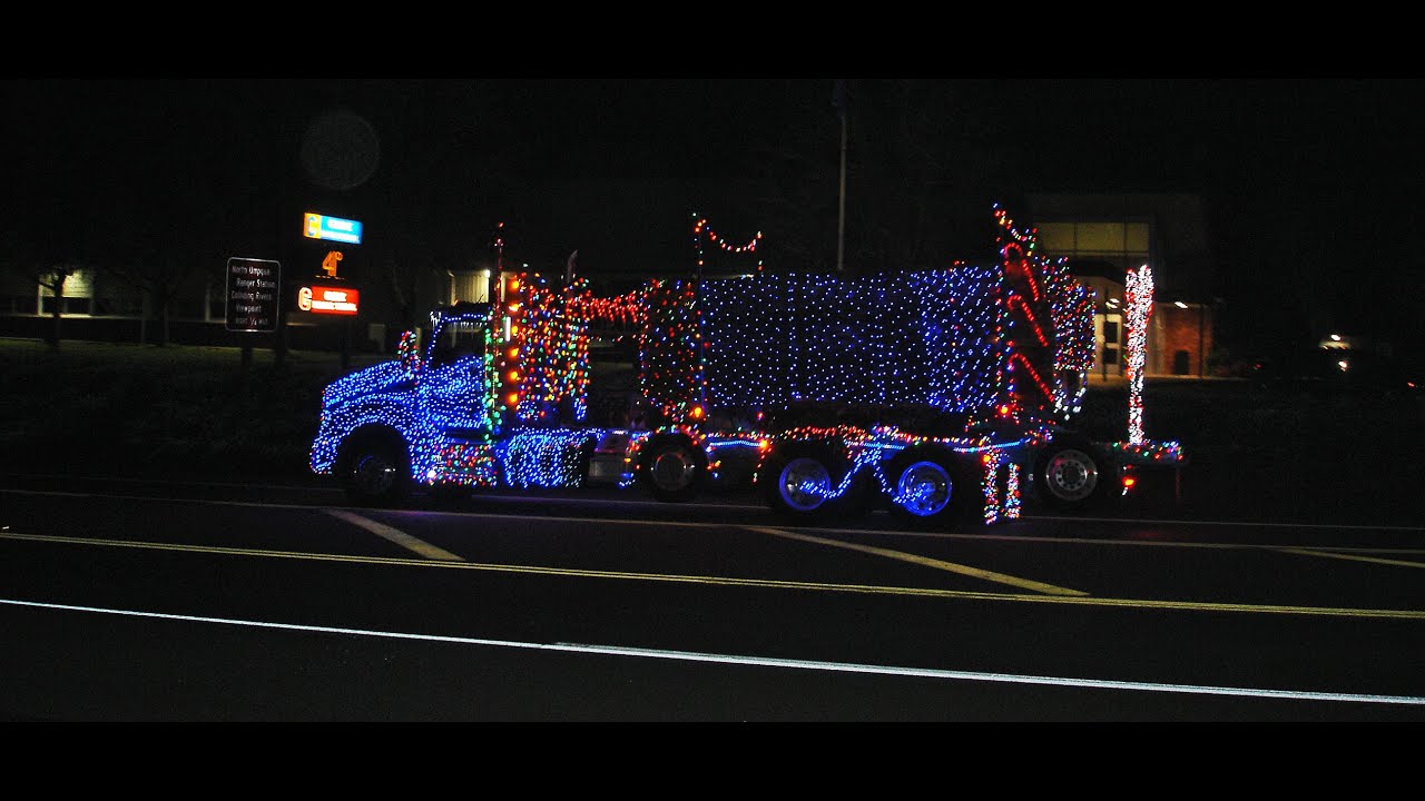 GLIDE CHRISTMAS LIGHT PARADE - Glide, Oregon December 12, 2025 - YouTube