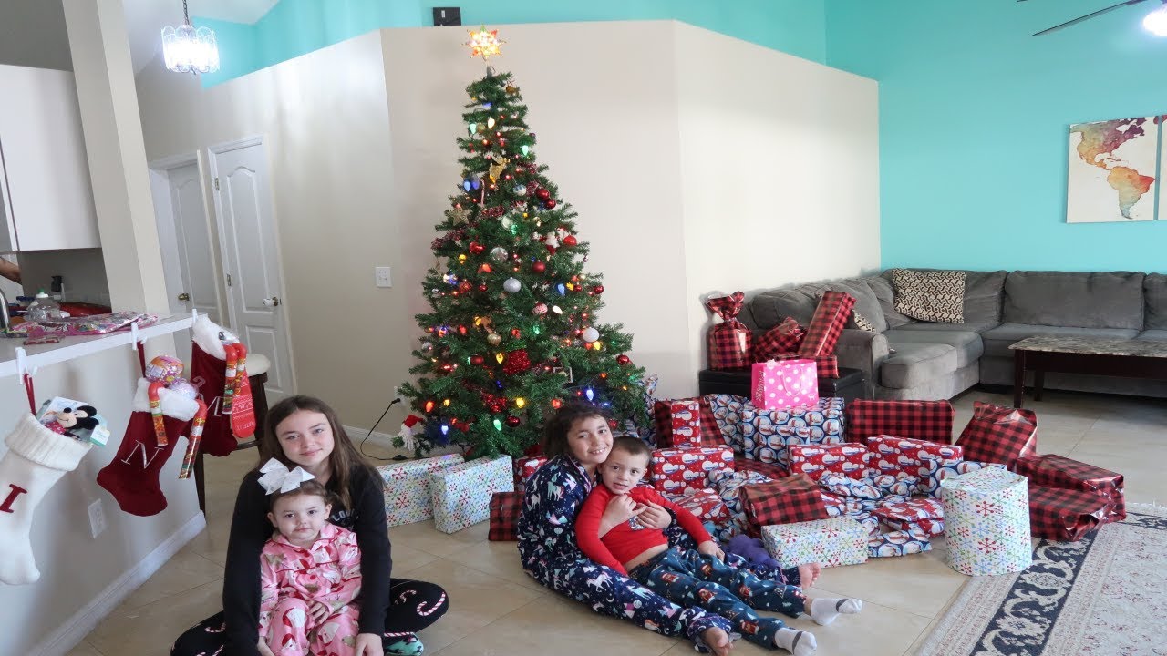 Kids Opening Presents on Christmas Morning 2018 - YouTube