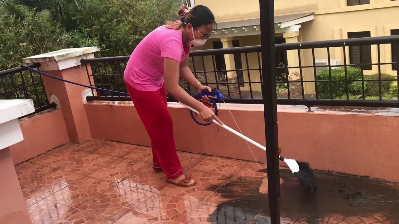 FLUSHING ASHFALL FROM TAAL VOLCANO ERUPTION(2nd Day)LIPA CITY BATANGAS ...