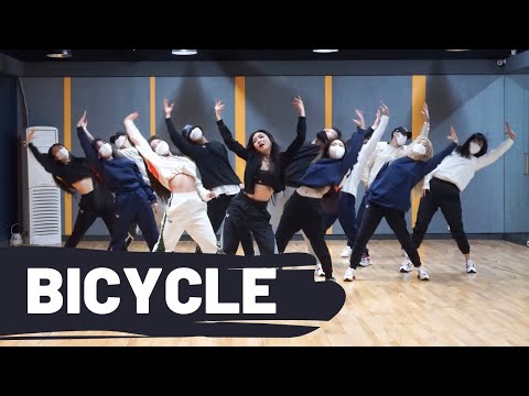 chung ha - 'bicycle (dance break)' dance practice mirrored