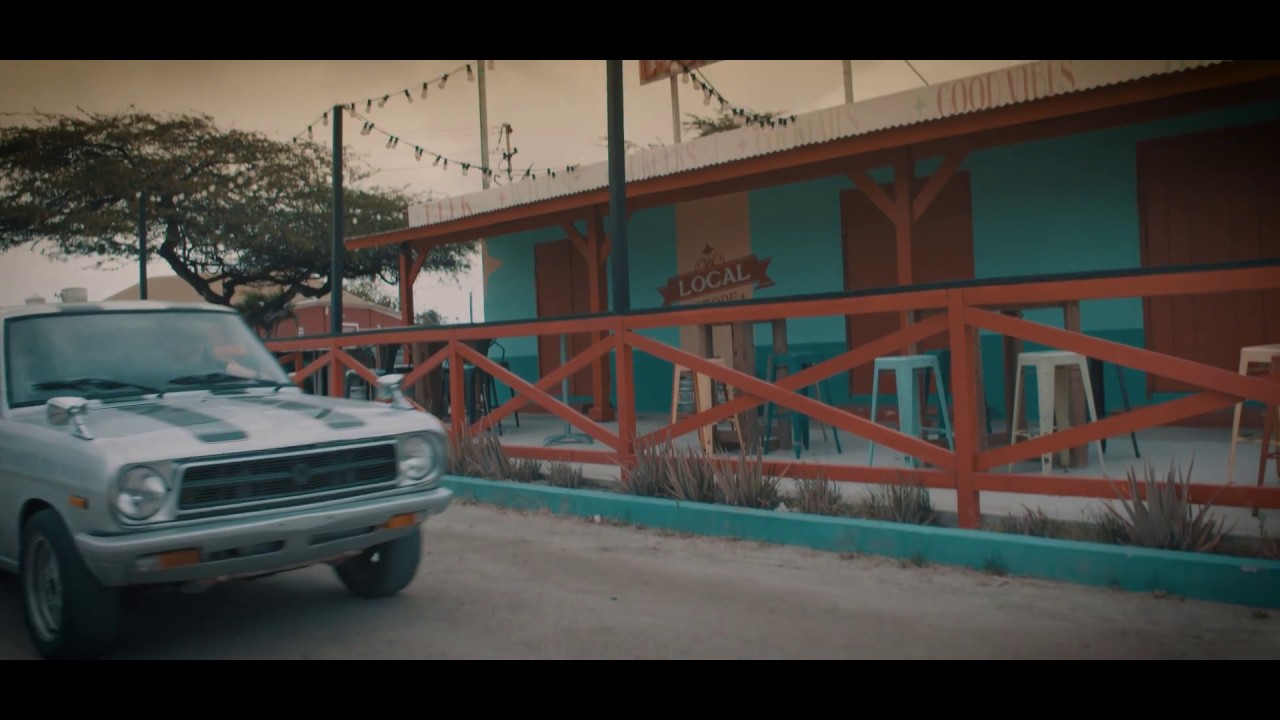 Local Store Aruba | Burgers, Wings & Funchi Fries - YouTube