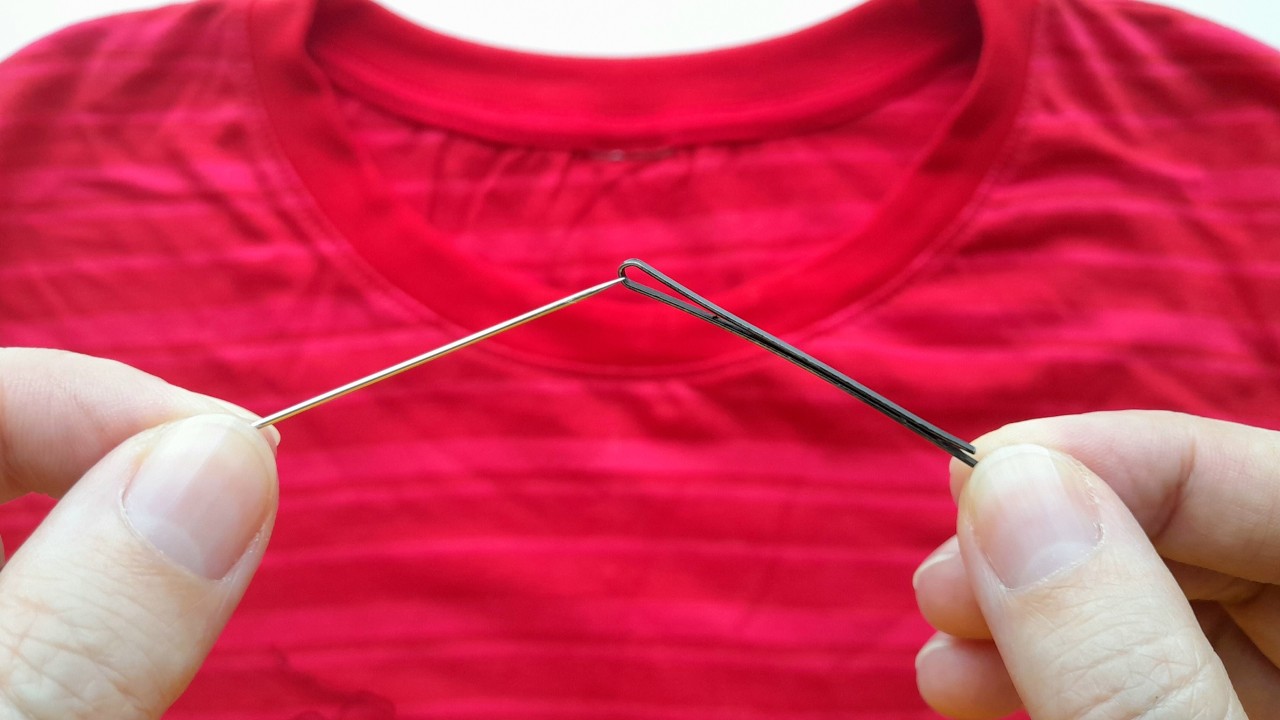 Quick Fix: Tighten Your Stretched T-Shirt Neckline with an Elastic Band ...