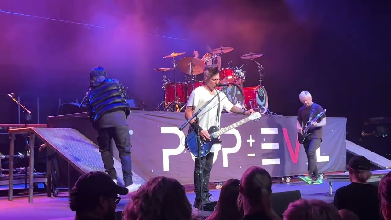 Pop Evil - Footsteps - Live in Melbourne, FL (9/18/22) - YouTube