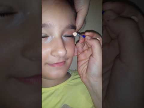 Aslıya makyaj yapıyoruz 1 / Aslının Hayatı