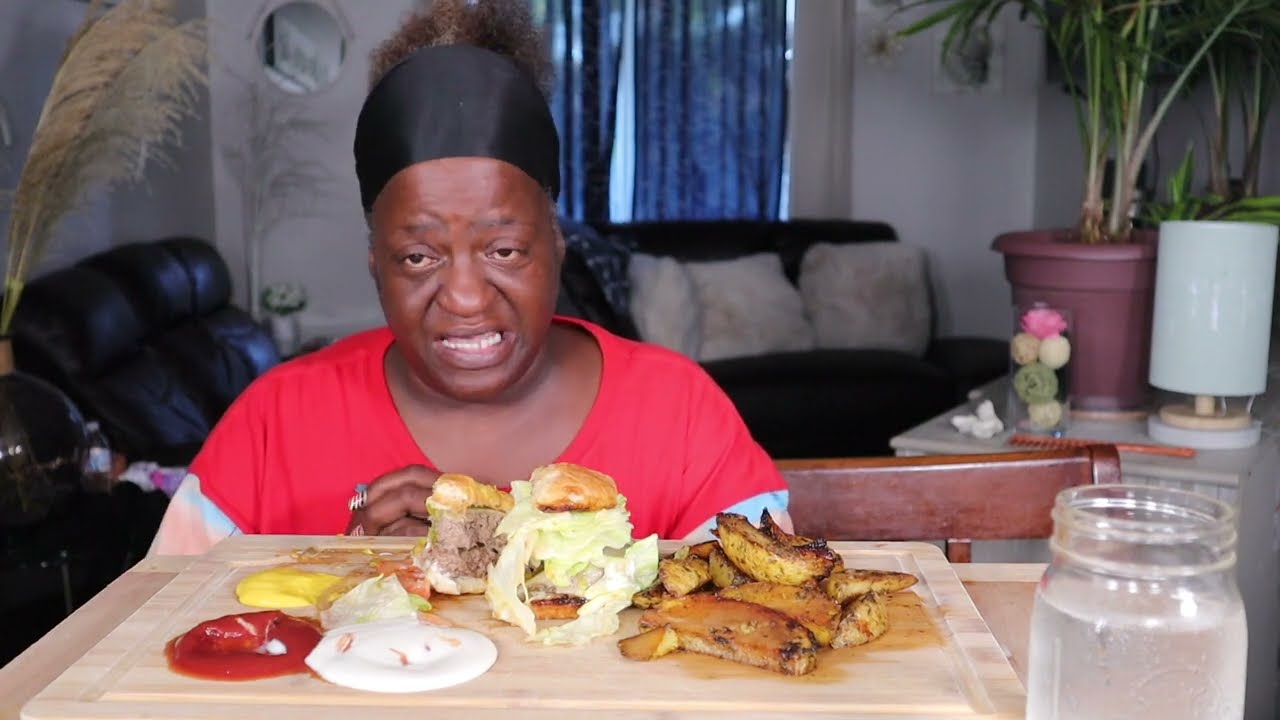 Why is NANA Crying..? - YouTube