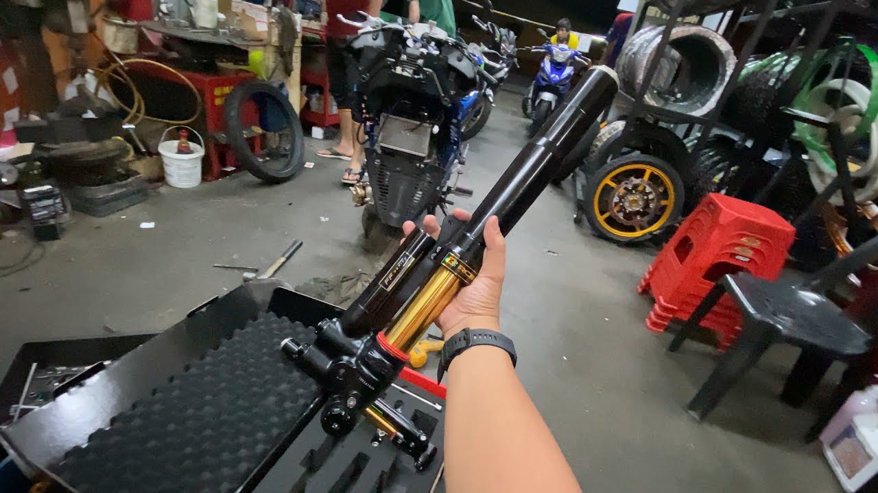 Y16ZR PASANG FORK 'SULTAN' RCB FF SERIES BLACK PREMIUM, BARU KONA SAGAT ...