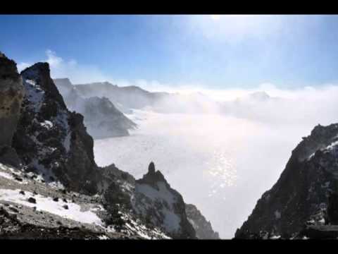 North Korean Song: For Us, There is Paektu Mountain - English