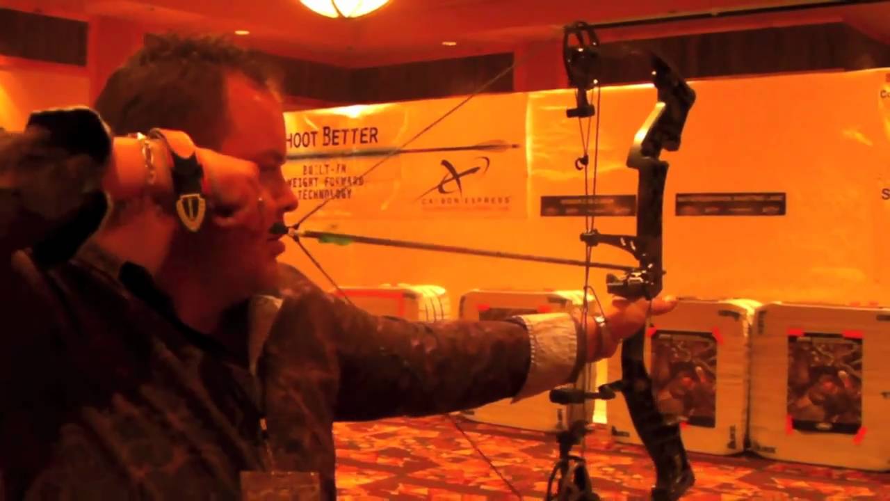 Shooting the NEW 2011 Mathews Z7 Xtreme Tactical - YouTube