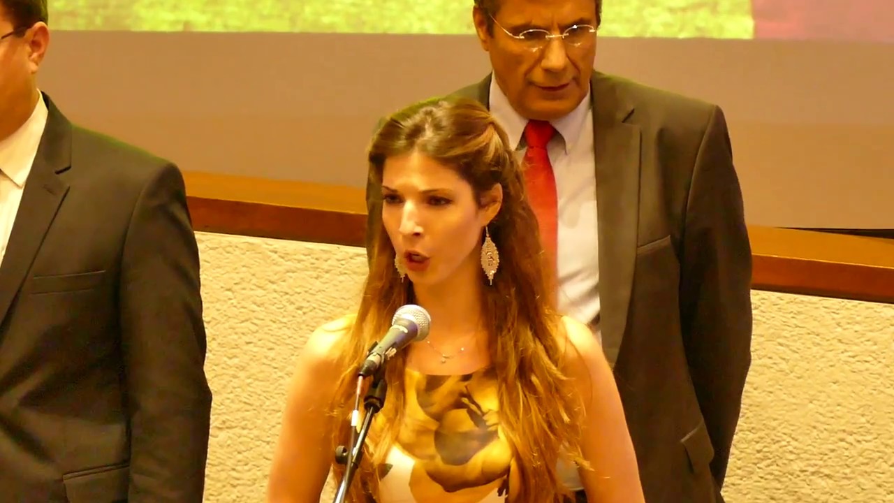 Soprano Monica SCHWARTZ performs Israeli Anthem (HaTikvah) - YouTube