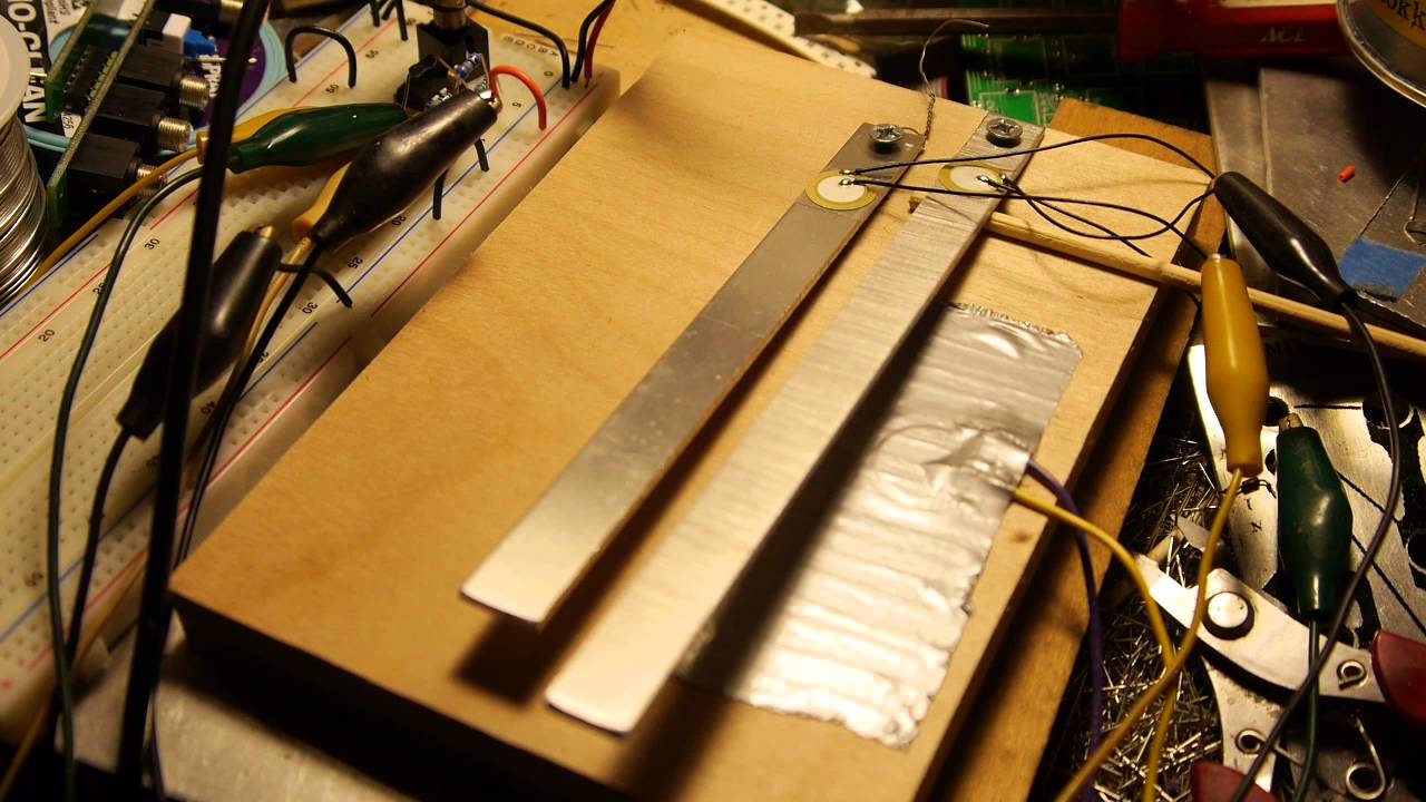 Contact Mic and aluminum CNC Cutoffs Kalimba - YouTube