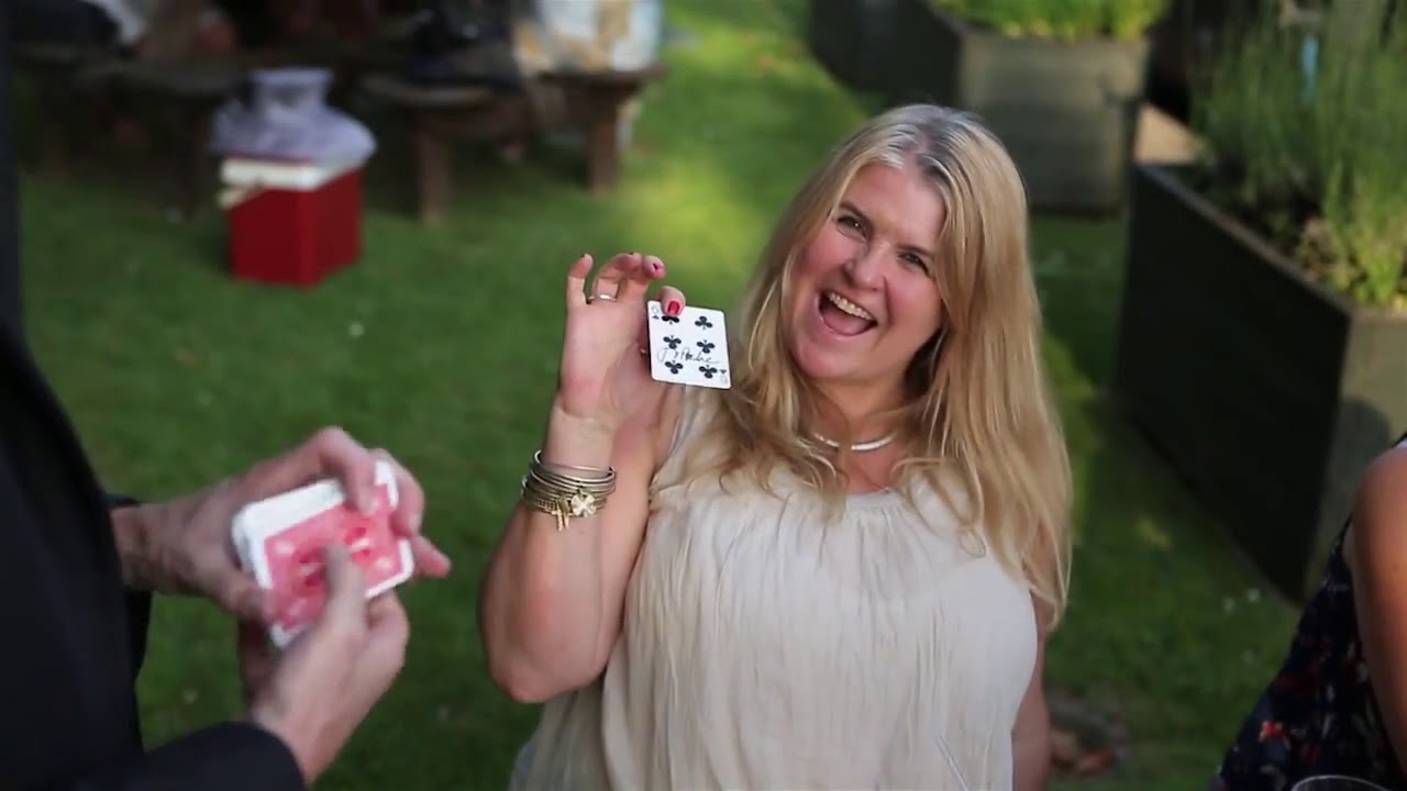 Showreel of Ian Souch - Dazzling Professional Magician (Bucks) - YouTube