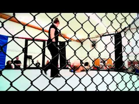 IFC Derek Bratton vs Cody Robinson - YouTube