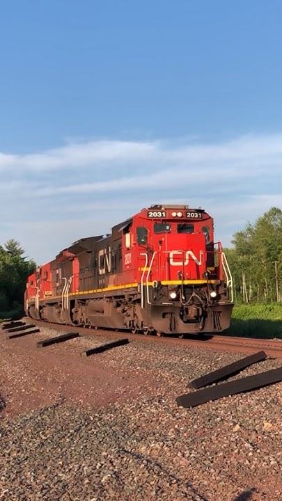 CN C40-8 Trio at Iron Jct MN - YouTube