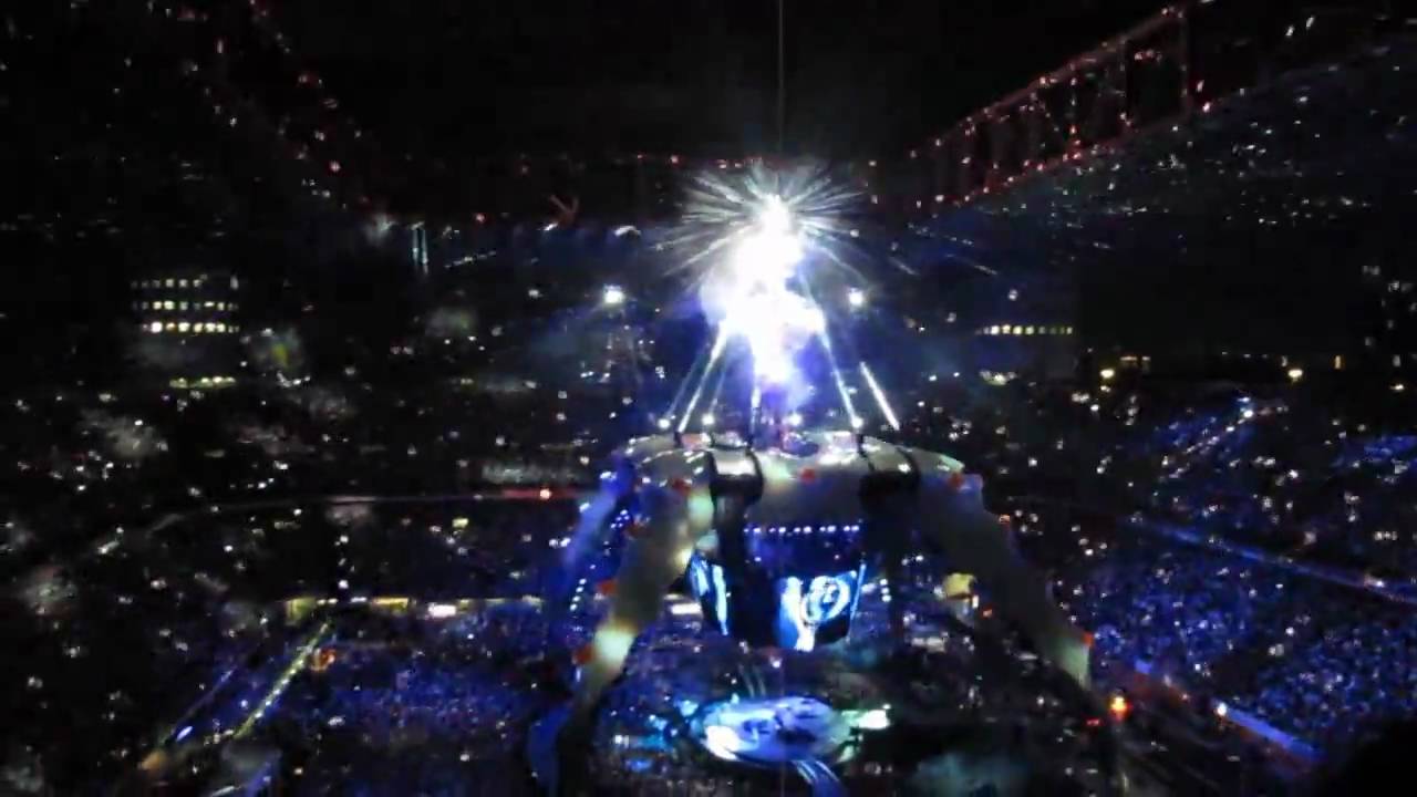 U2 360 Tour Milan Live With or Without You Stadio San Siro Milano ...