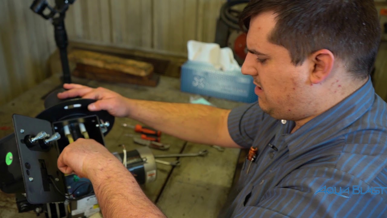 Maintenance on a Wayne Combustion burner. - YouTube