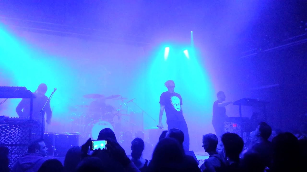 Front line assembly - gun (live feat. Rhys Fulber) - YouTube