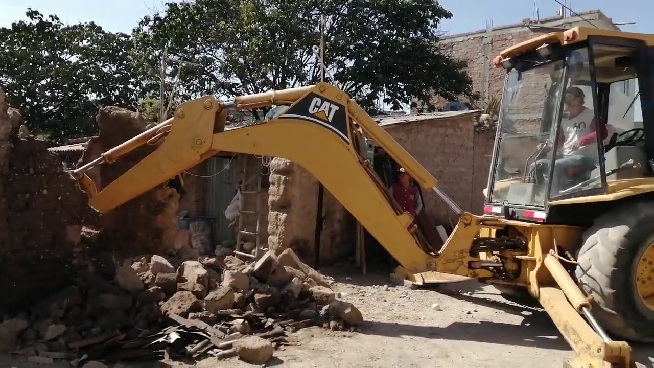 DEMOLICION DE MUROS EXISTENTES PARA LA CONSTRUCCION DE UNA VIVIENDA ...