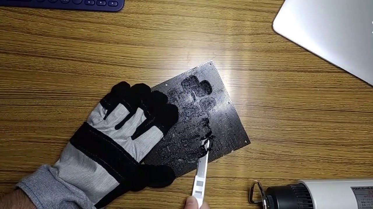 Remove support material with a heat gun and a sticker remover - YouTube