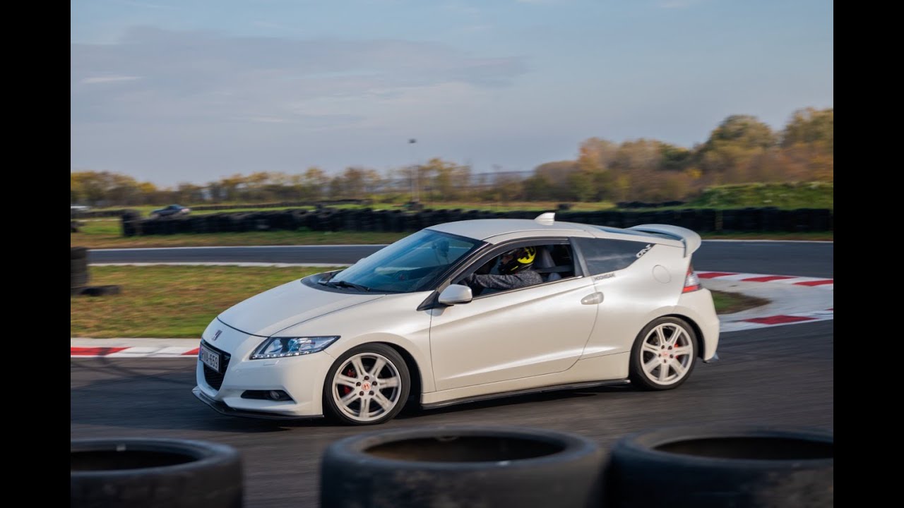 Honda CR-Z on track day - Black Star Speedway Visonta - YouTube