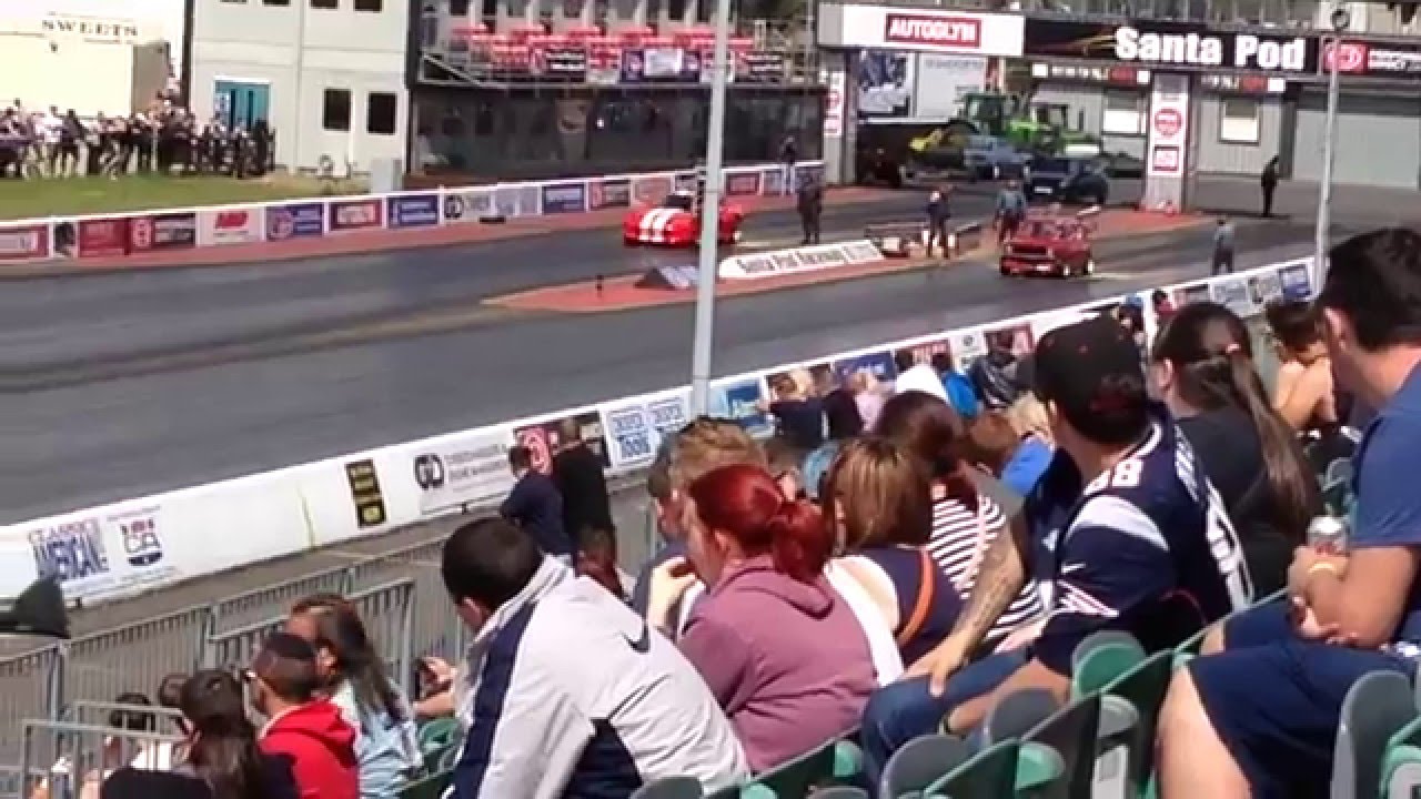 Santa Pod: Dodge viper drag race - YouTube
