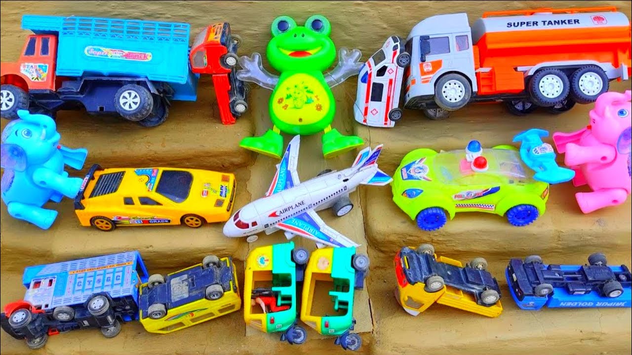 gadi wala video | bachho ka cartoon | toy video | helicopter wala video ...