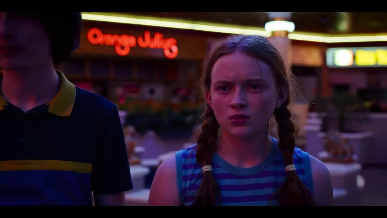 Stranger things 3 Mind flayer enters the mall - YouTube