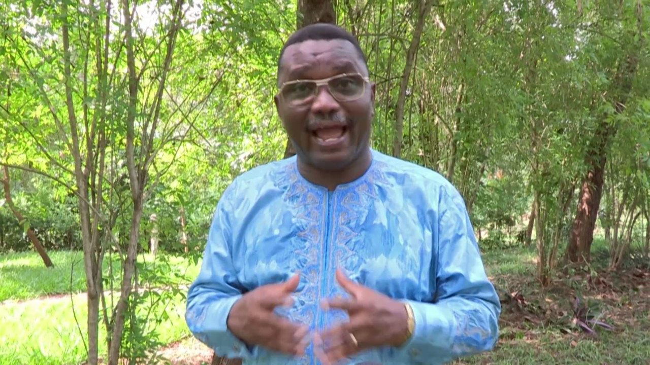 VALENTIN AGON : Visiteur de marque de l'UAC - YouTube