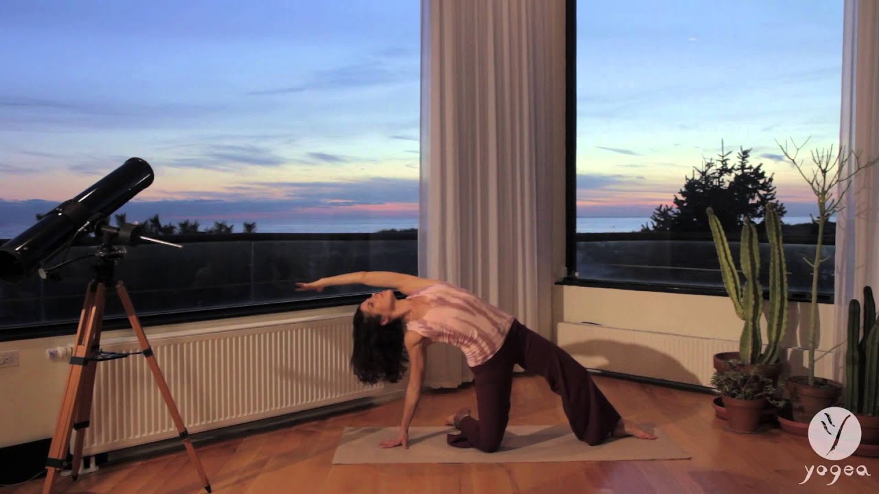 Women's Free Style Yoga Routine: Lunar Flow (intermediate level) - YouTube