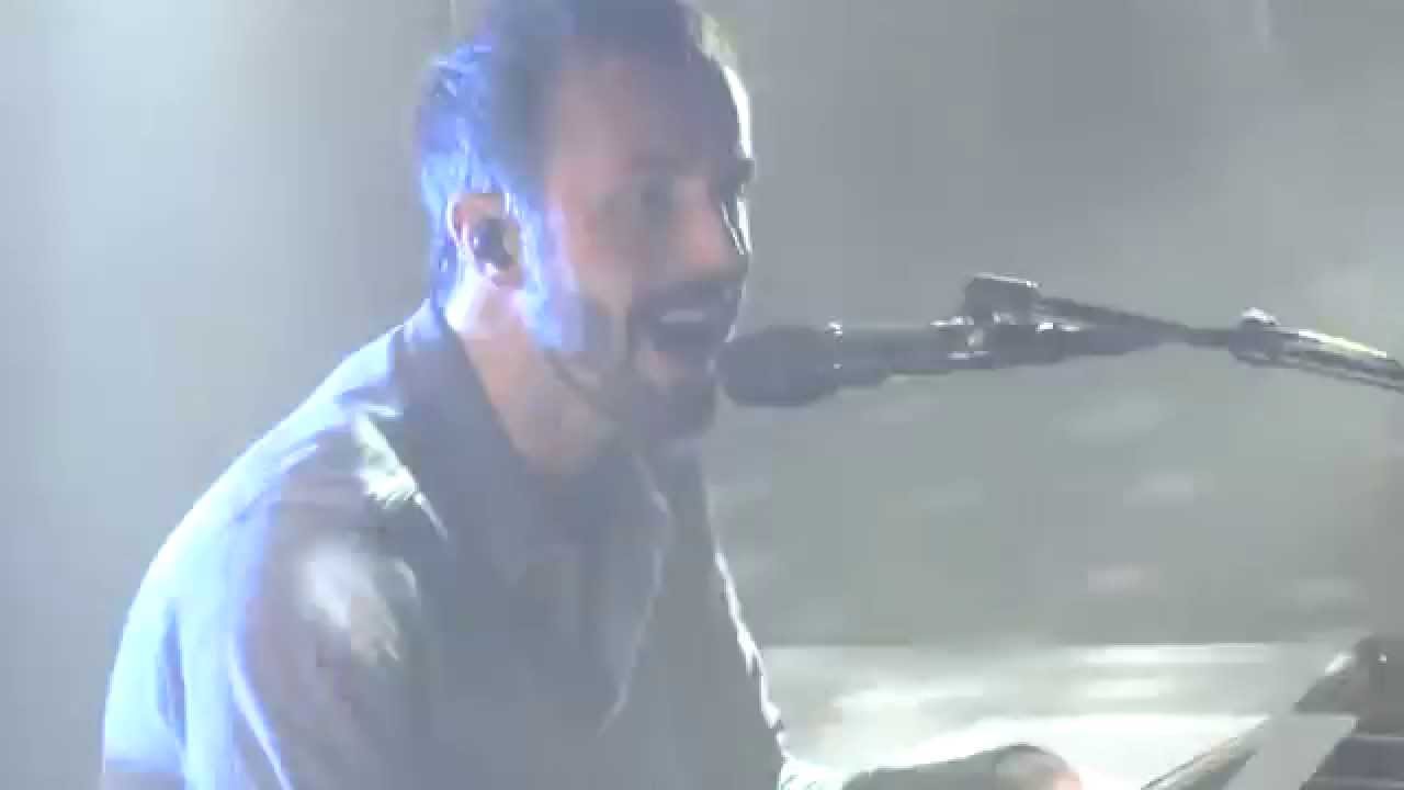 Ghinzu - The Dragster Wave (HD) Live In Paris 2015 - YouTube