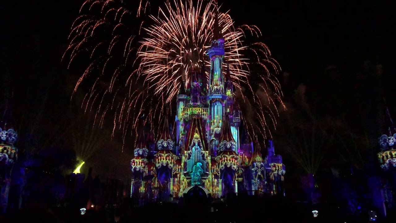 Mickey’s Not So Spooky Spectacular Fireworks at MNSSHP 2019 - YouTube