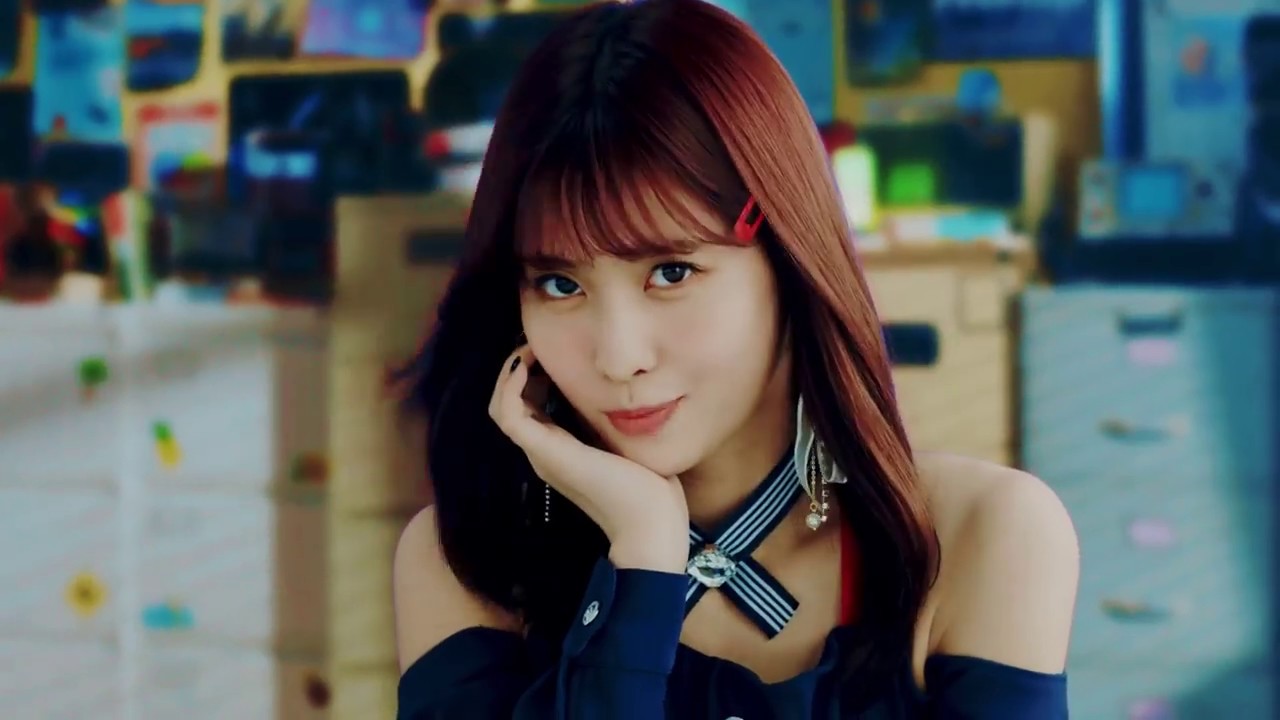 TWICE 'SIGNAL' M V - YouTube