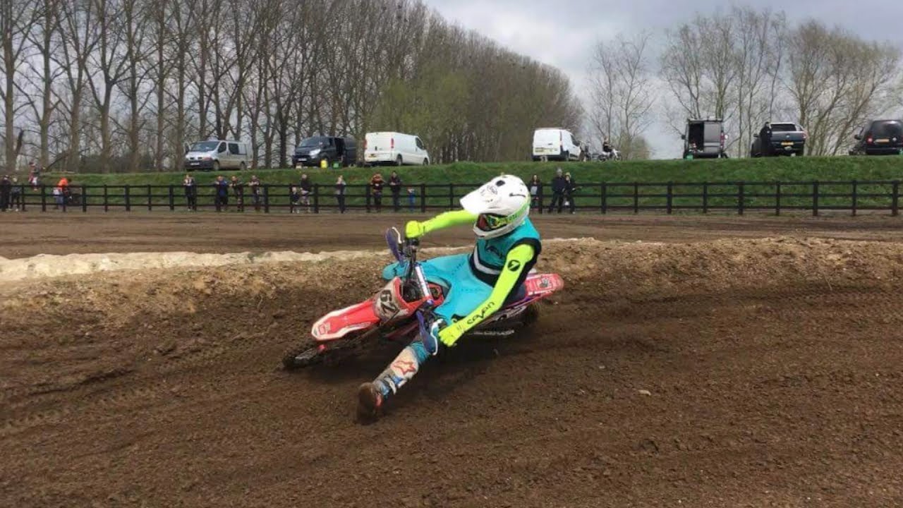 RIPPING THE PIT BIKES ON AWESOME NEW MINIBIKE TRACK !! - YouTube