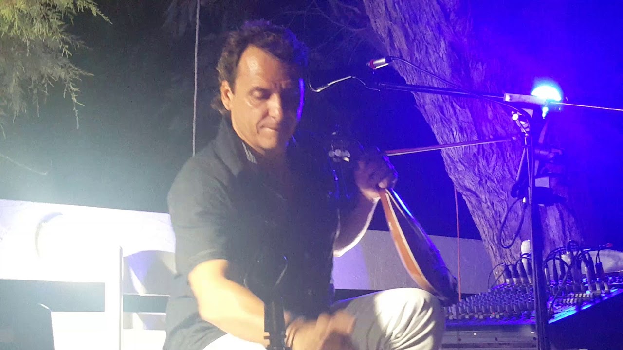 Γιώργος Ζερβάκης - Σαν διαβατάρικο πουλί - Συρτά live - YouTube
