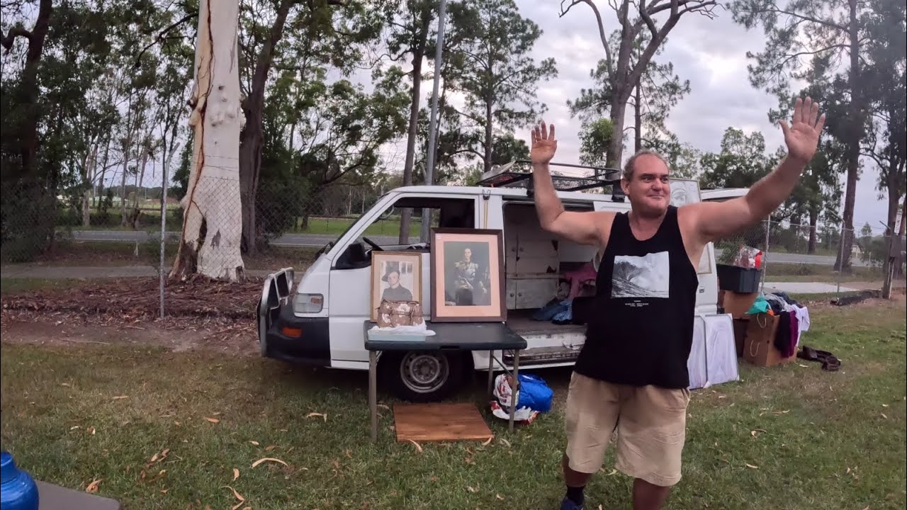FLEA MARKET/FARMERS MARKET CABOOLTURE QUEENSLAND GREAT BUYS HERE - YouTube