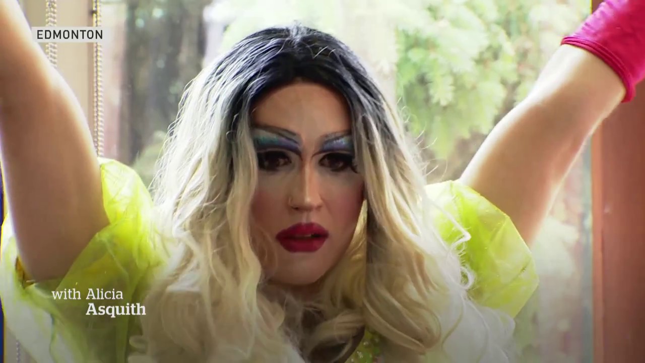 Drag Queens Storytime (Kaylen Small) June 11, 2017 - YouTube