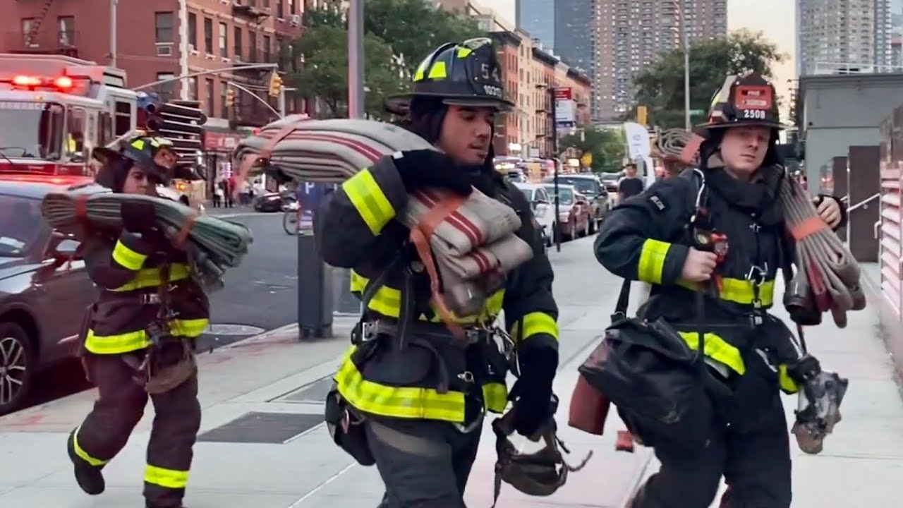 🌟 PRE ARRIVAL 🌟 FDNY Manhattan Box 0867 Lamp Fire Knocked with the can ...