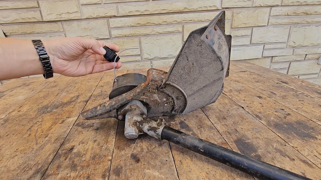 Few people know the secret of the old trimmer. A brilliant idea ! - YouTube