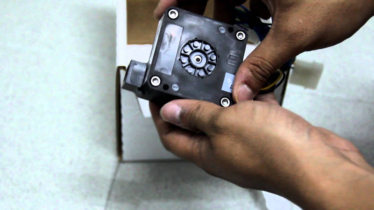 New Swiftech MCP35X 12V DDC Pump Unboxing - YouTube