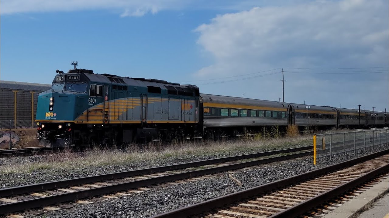 (Nice Driver) (Hep-1 Budd Coach 8109 & 8126) VIA 40 - 6407 With Budd ...